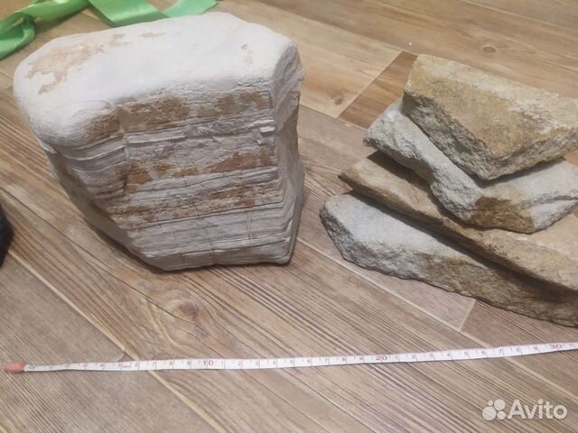 Камни и лесенка для декора аквариума
